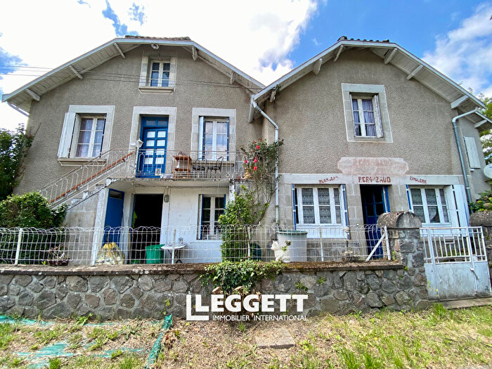 Maison à vendre - Chabanais - 6 pièces - 2 chambres