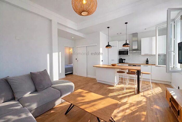 Appartement à vendre - Cannes, Prado, République - 2 pièces - 1 chambre