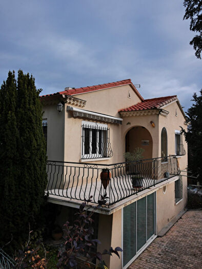 Maison à vendre - Nîmes, Terres de Rouvière, LEau Bouillie - 5 pièces - 3 chambres