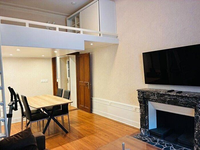 Appartement à louer - Albigny, Annecy - 2 pièces - 1 chambre