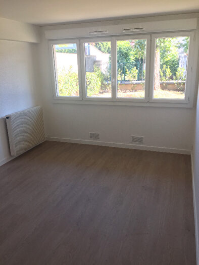 Asnières-sur-Seine, Coubertin : Appartement 2 pièces à louer