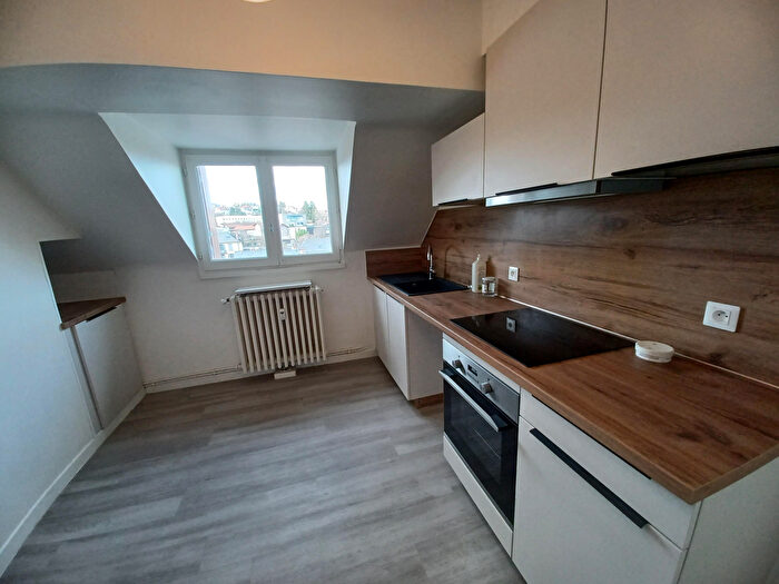 Appartement à louer - Aurillac, Centre-ville - 3 pièces - 2 chambres