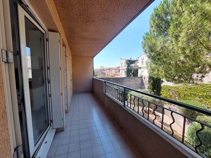 Appartement 2 pièces à Esplanade, Nîmes, à louer