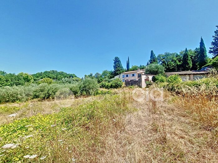 Maison à vendre - Grasse, Saint-Antoine, Aspres, Plascassier - 8 pièces - 5 chambres