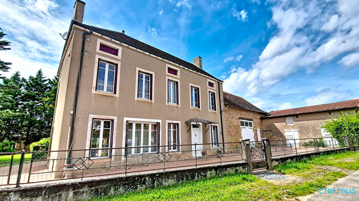 Maison 7 pièces à vendre - Étrigny