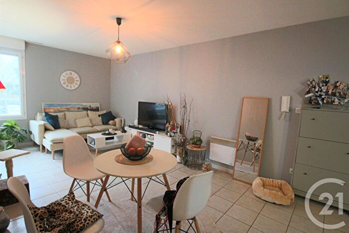 Appartement à louer - Toulouse, Château de lHers - 2 pièces - 2 chambres