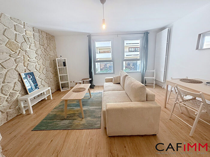 Appartement à vendre - Lyon e , Sans Souci, Dauphiné - 3 pièces - 2 chambres