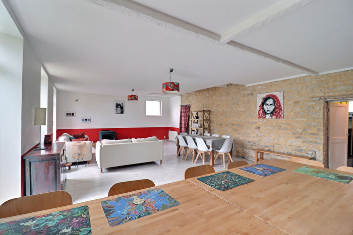 Saint-Georges-du-Bois : Maison 5 pièces à vendre