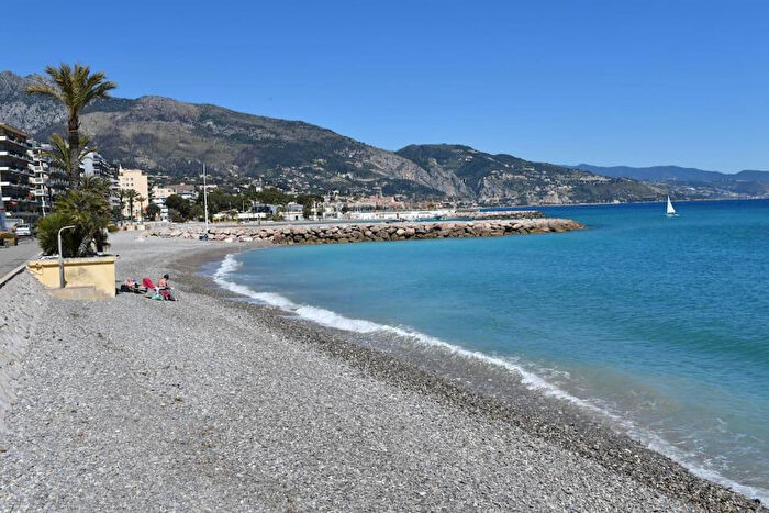 Appartement à vendre - Roquebrune-Cap-Martin, Carnolès, Gare, Cap Azur - 2 pièces - 1 chambre