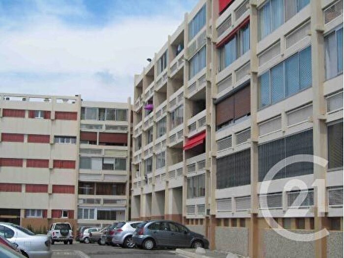 Appartement à vendre - Marseille e , Saint-Antoine - 2 pièces - 1 chambre