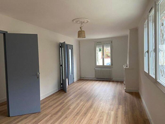 Maison à louer - Le Bourg-Le Vieux Bourg, Lormont - 6 pièces - 4 chambres