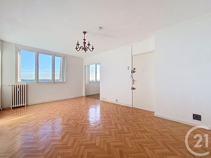 Appartement à vendre - Limoges, Centre-ville, Hôtel de Ville, Emailleurs - 5 pièces - 2 chambres