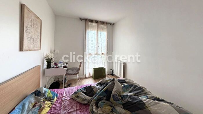 Appartement à louer - Noisy-le-Grand, Ouest - 5 pièces - 4 chambres