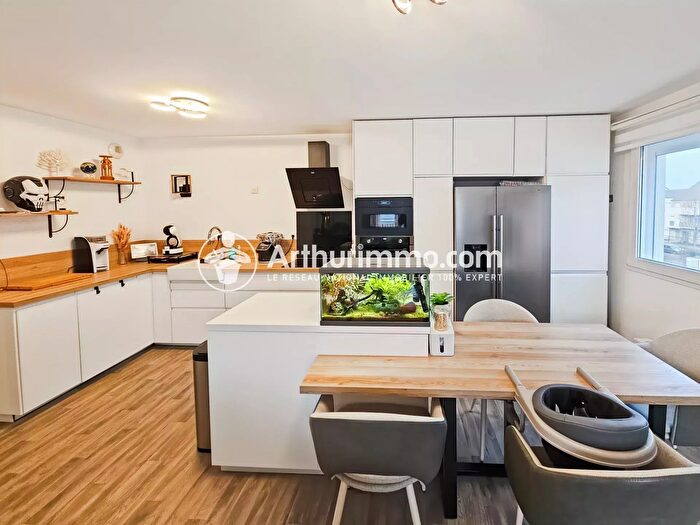 Appartement à vendre - Saint-Pierre-du-Perray - 3 pièces - 2 chambres