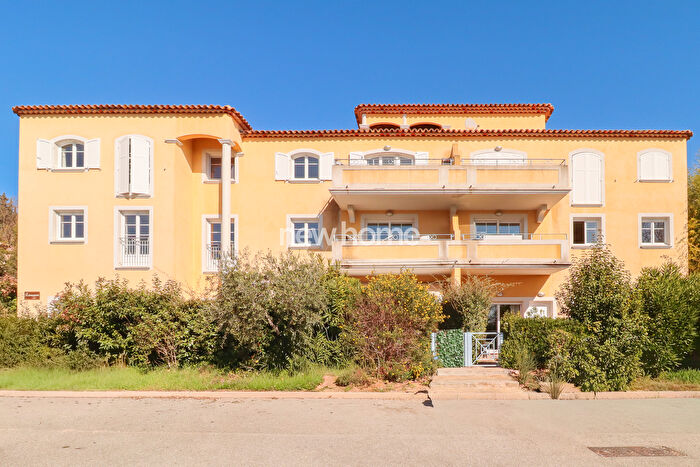 Appartement à vendre - Callian - 3 pièces - 2 chambres