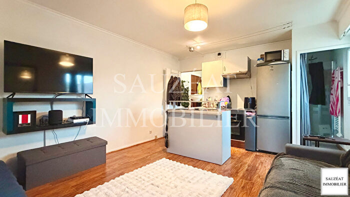 Appartement à vendre - Châtenay-Malabry, Petit Chatenay, Voltaire, Croix Blanche - 1 pièce