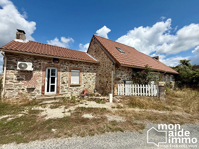 Maison à vendre - Saint-Pierre-de-Frugie - 4 pièces - 2 chambres