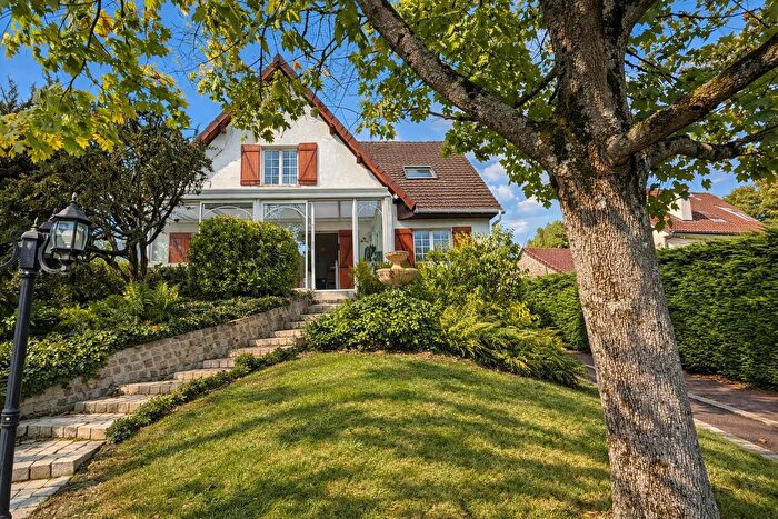 Maison à vendre - Breux-Jouy - 7 pièces - 4 chambres