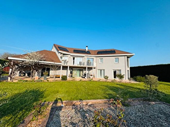 Maison à vendre - Varetz - 7 pièces - 5 chambres