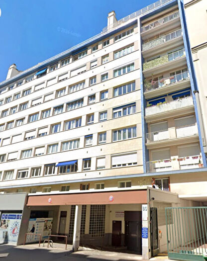 Appartement 1 pièce à Paris 15ème, Violet, Commerce, à vendre