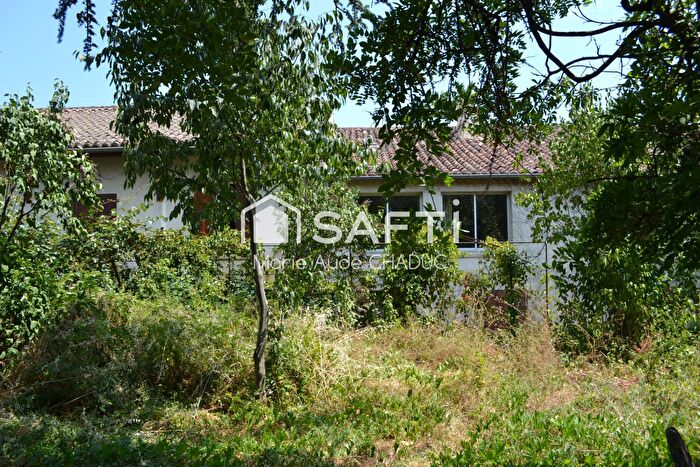 Maison à vendre - Lablachère - 8 pièces - 5 chambres