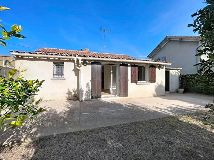 Maison à vendre - Villeneuve-lès-Avignon, Centre-ville, Stade - 3 pièces - 2 chambres