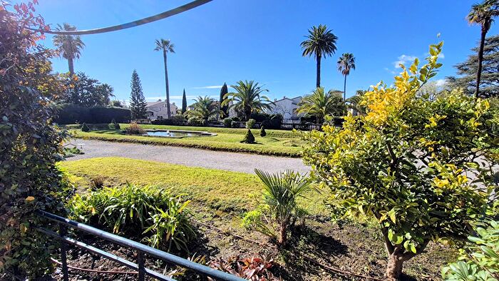 Appartement à vendre - Nice, Cimiez - 4 pièces