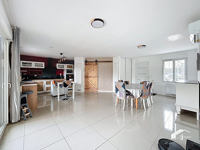 Maison à vendre - Pradère-les-Bourguets - 5 pièces - 3 chambres