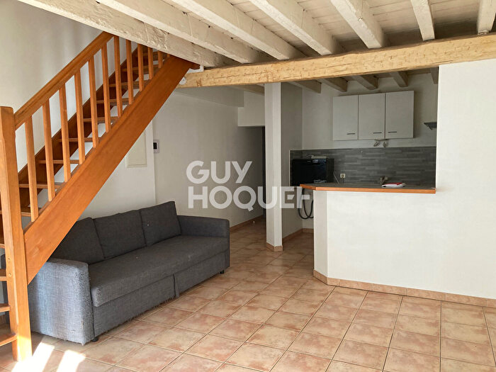 Appartement à louer - Tarascon, Centre-ville, Château, Condamine - 2 pièces - 1 chambre