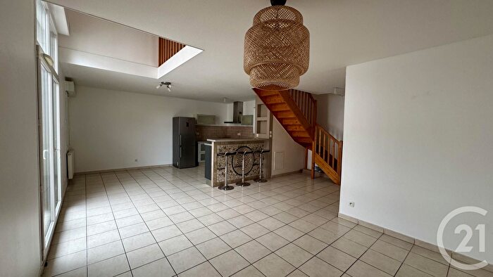 Appartement à vendre - Saint-Fons, Centre-ville, Chassagnon - 3 pièces - 2 chambres