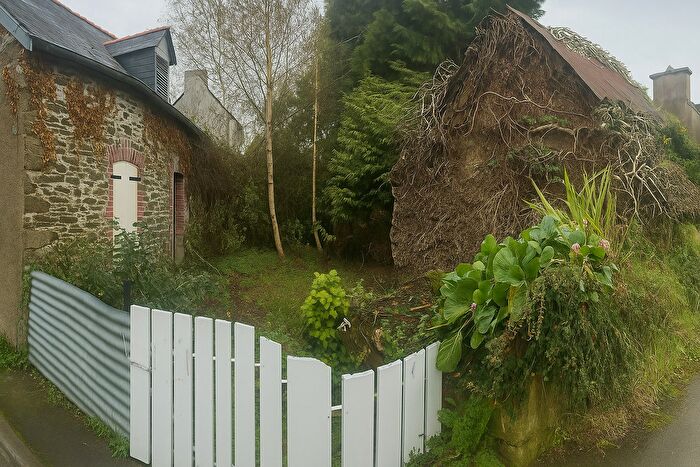 Maison 4 pièces à Carhaix-Plouguer, à vendre