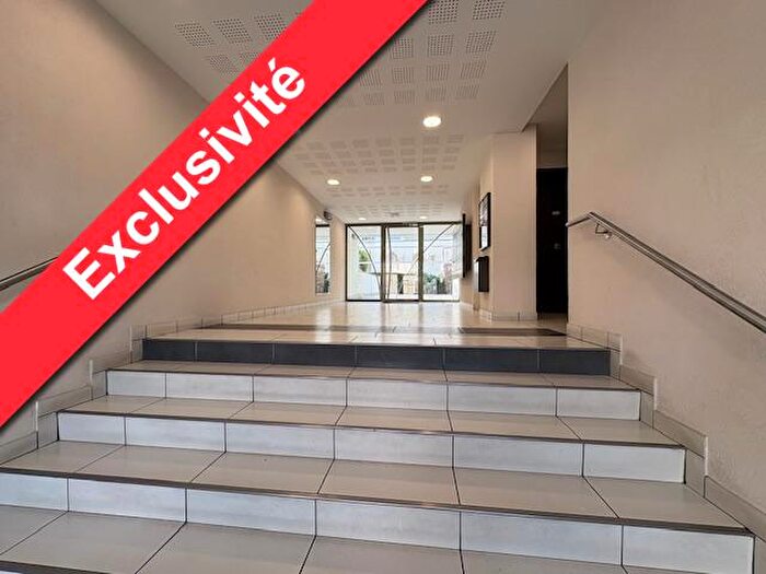 Appartement à vendre - Villeurbanne, Les Poulettes - 3 pièces - 2 chambres