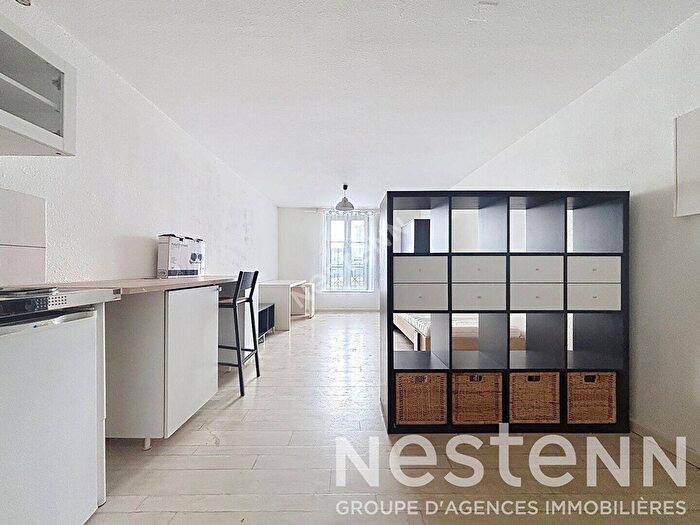 Appartement à louer - Centre-Ancienne Ville, Metz - 1 pièce