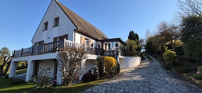 Maison 8 pièces à Jablines, à vendre