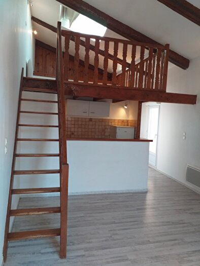Villeveyrac : Appartement 3 pièces à louer