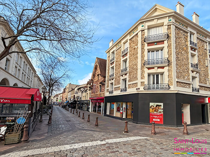 Appartement 3 pièces à Poissy, Centre-ville, à vendre