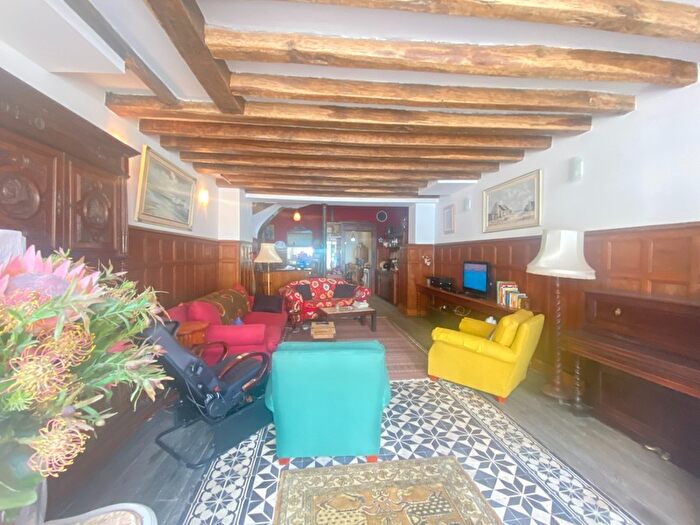 Maison à vendre - Dun-le-Palestel - 10 pièces - 6 chambres