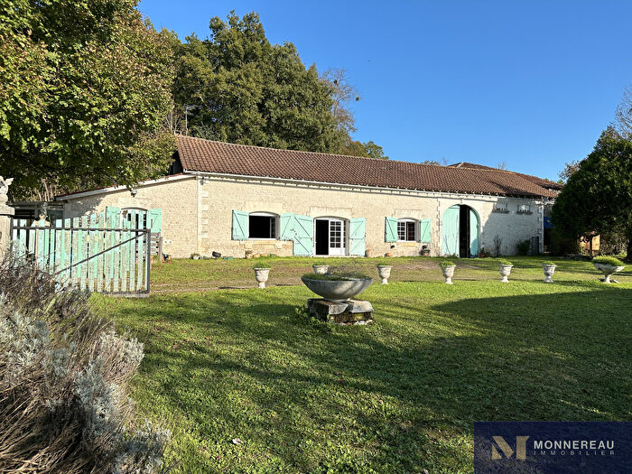 Maison 4 pièces à vendre - Brie-sous-Barbezieux