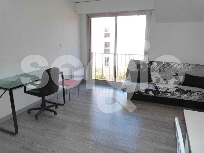 Appartement à louer - Cholet, Choletière - 1 pièce