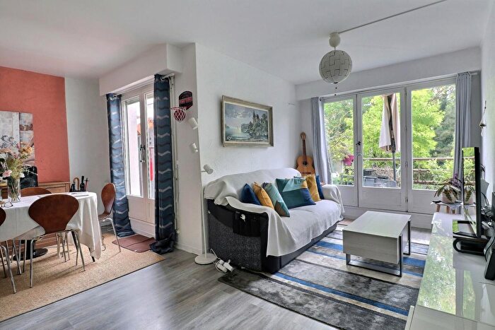 Appartement à vendre - Le Port-Marly - 2 pièces - 1 chambre