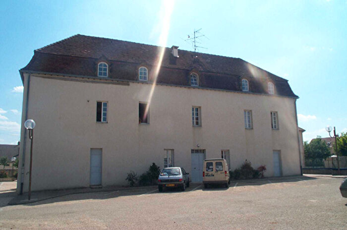 Longecourt-en-Plaine : Appartement 3 pièces à louer