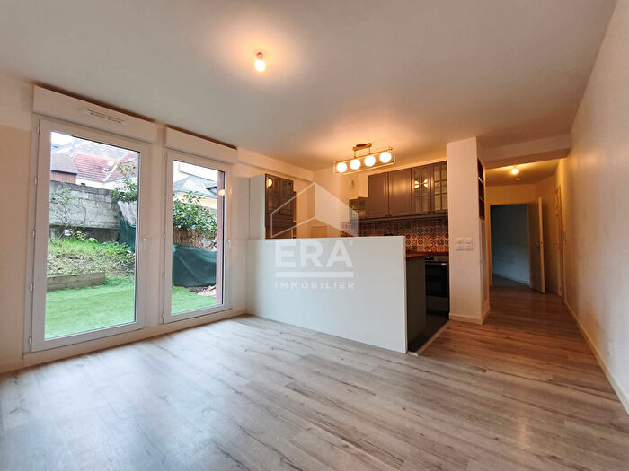 Appartement à louer - Étampes, Saint-Michel, Croix de Vernailles - 3 pièces - 2 chambres