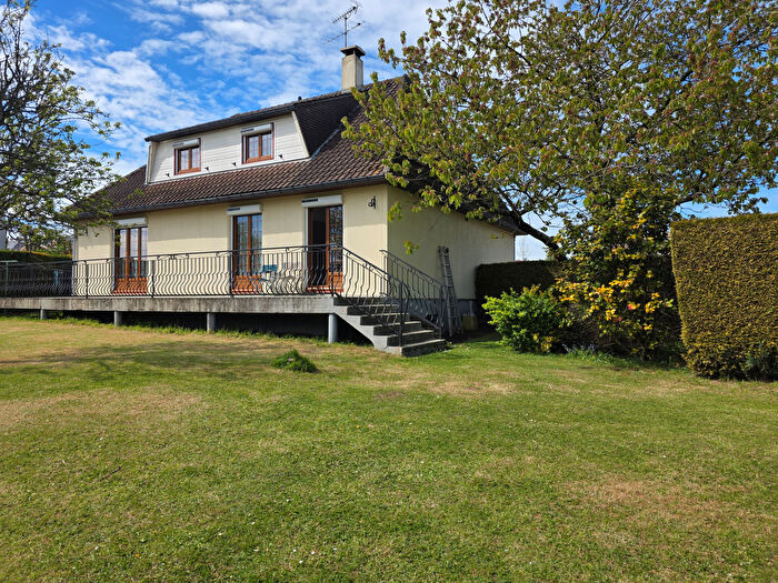 Maison 7 pièces à vendre à Saint-Aubin-Routot