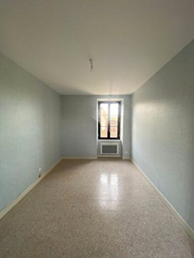 La Pacaudière - Appartement 2 pièces à louer