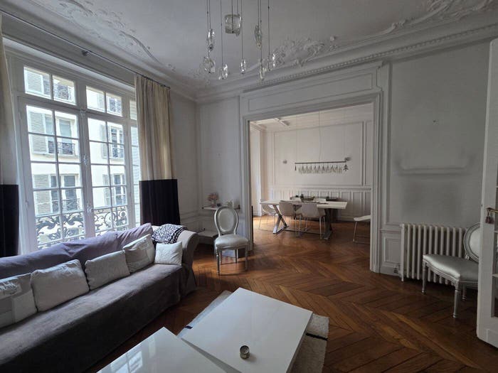 Mairie, Paris 8ème arrondissement - Appartement 3 pièces à louer