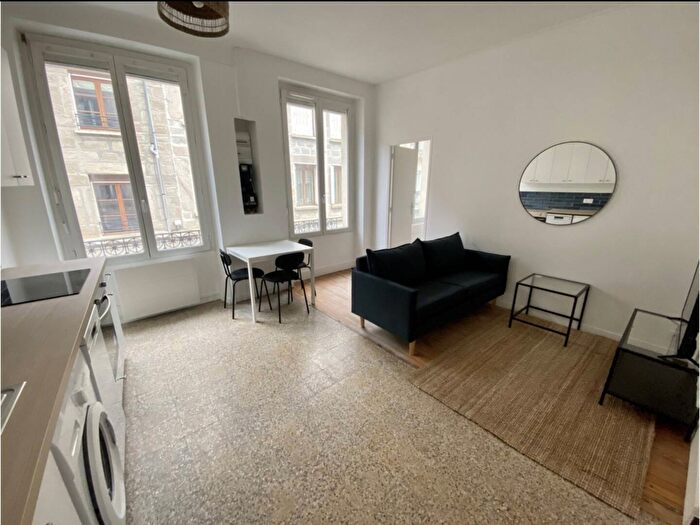 Badouillère-Saint Roch-Valbenoîte, Saint-Étienne : Appartement 3 pièces à louer