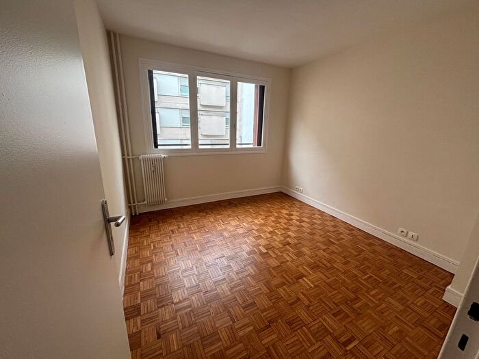Appartement 3 pièces à louer à Paris 15ème, Georges Brassens