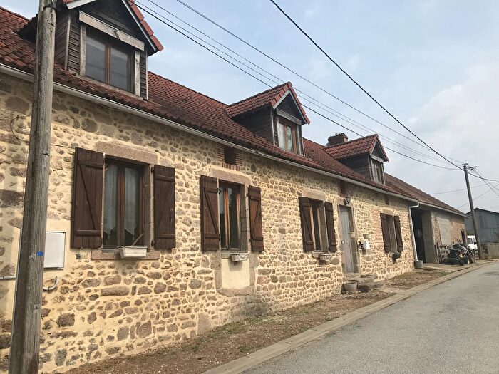 Maison 11 pièces à Saint-Léger-Magnazeix, à vendre