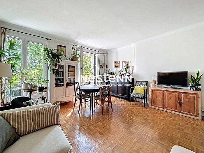 Appartement à vendre - Vanves, Centre Saint-Rémy - 4 pièces - 3 chambres