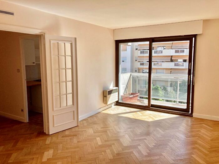 Appartement à louer - Lyon e , Tête dOr, Vitton - 2 pièces - 1 chambre